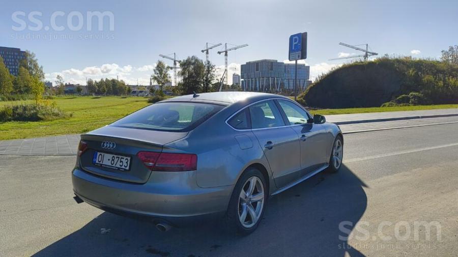 Grey Audi A5 2011 in Riga, with an engine capacity of 3.00 L and mileage of 303 thousand km for 8400 €, photo 6 on AUTOMOTO.COM.LV