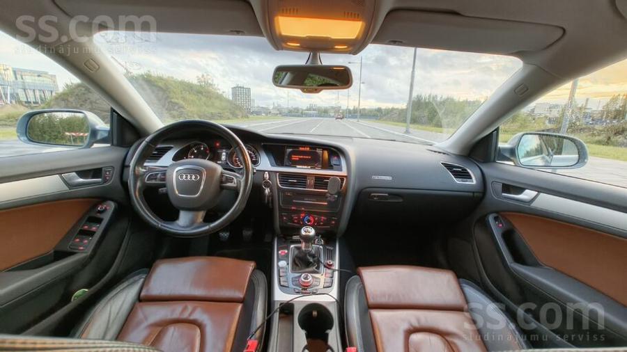 Grey Audi A5 2011 in Riga, with an engine capacity of 3.00 L and mileage of 303 thousand km for 8400 €, photo 12 on AUTOMOTO.COM.LV