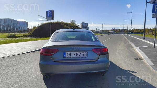Pelēks Audi A5 2011 Ogre, ar dzinēja tilpumu 3.00 L un nobraukumu 303 tūkst. km par 8000 €, foto 9 vietnē AUTOMOTO.COM.LV