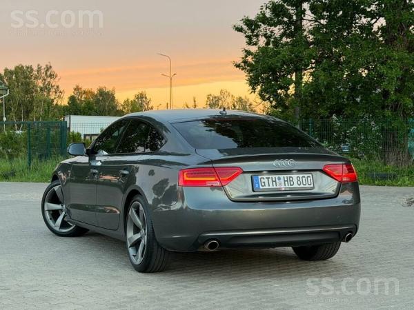 Pelēks Audi A5 2012 Rīga, ar dzinēja tilpumu 3.00 L un nobraukumu 0 tūkst. km par 10900 €, foto 4 vietnē AUTOMOTO.COM.LV