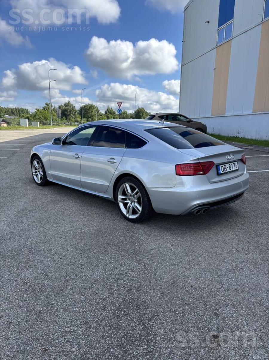 Grey Audi A5 2012 in Riga, with an engine capacity of 2.00 L and mileage of 442 thousand km for 7650 €, photo 6 on AUTOMOTO.COM.LV