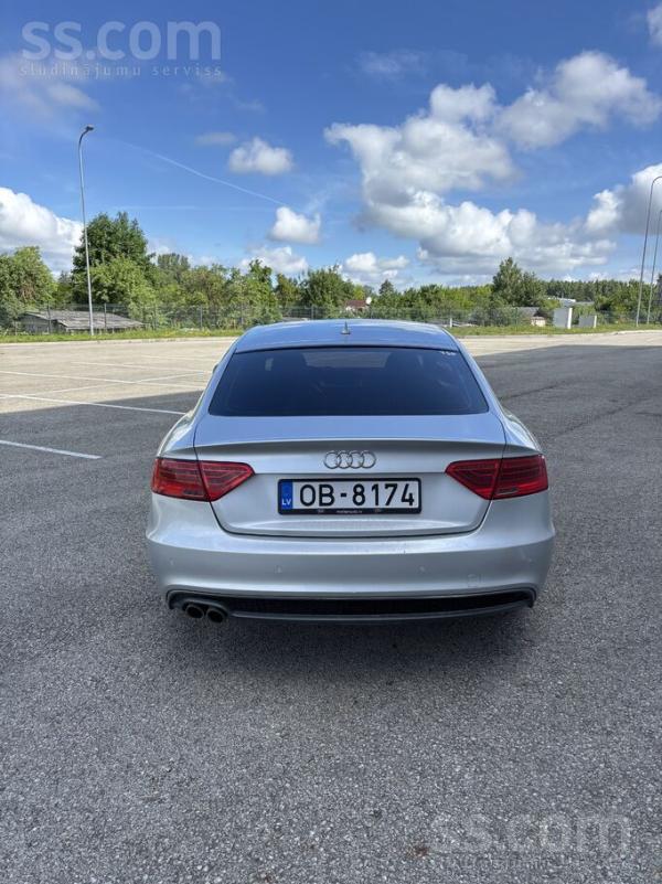 Grey Audi A5 2012 in Riga, with an engine capacity of 2.00 L and mileage of 442 thousand km for 7650 €, photo 6 on AUTOMOTO.COM.LV