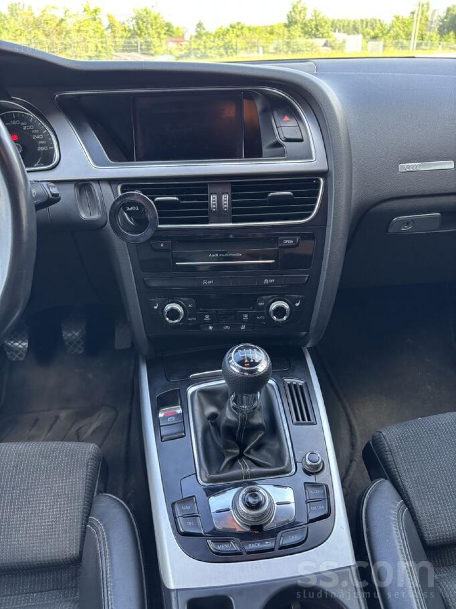Grey Audi A5 2012 in Riga, with an engine capacity of 2.00 L and mileage of 442 thousand km for 7650 €, photo 13 on AUTOMOTO.COM.LV