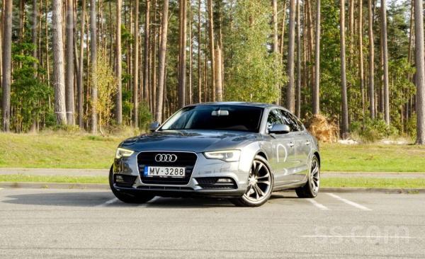 Audi A5 2012 in Riga on AUTOMOTO.COM.LV Grey Audi A5 2012 in Riga, with an engine capacity of 3.00 L and mileage of 326 thousand km for 7990 €, photo 5 on AUTOMOTO.COM.LV