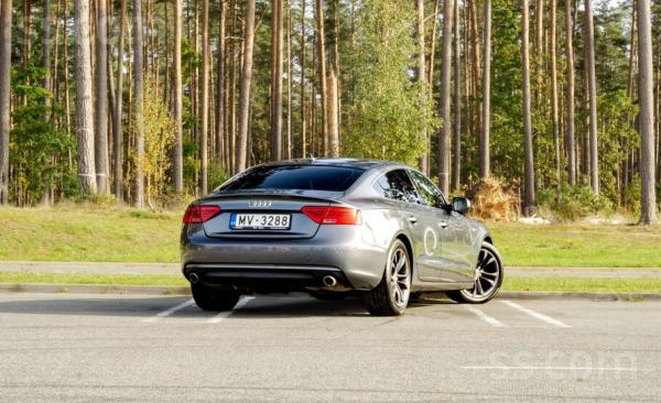 Audi A5 2012 in Riga on AUTOMOTO.COM.LV Grey Audi A5 2012 in Riga, with an engine capacity of 3.00 L and mileage of 326 thousand km for 7990 €, photo 7 on AUTOMOTO.COM.LV