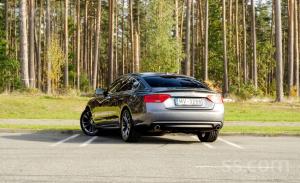 Grey Audi A5 2012 in Riga, with an engine capacity of 3.00 L and mileage of 326 thousand km for 7990 €, photo 9 on AUTOMOTO.COM.LV