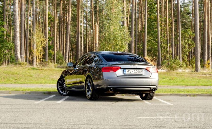 Grey Audi A5 2012 in Riga, with an engine capacity of 3.00 L and mileage of 326 thousand km for 7990 €, photo 9 on AUTOMOTO.COM.LV