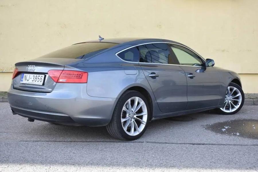 Grey Audi A5 2013 in Talsi, with an engine capacity of 2.00 L and mileage of 253 thousand km for 9700 €, photo 6 on AUTOMOTO.COM.LV