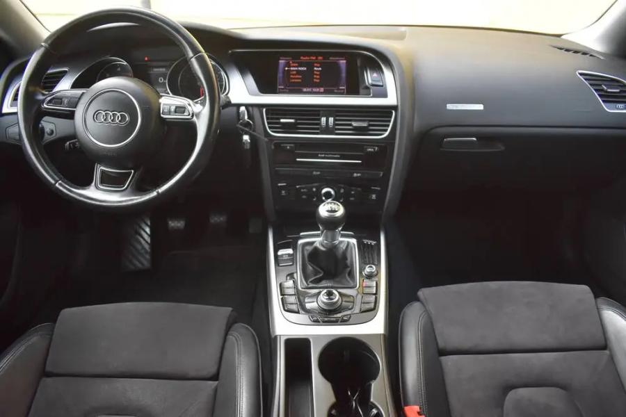 Grey Audi A5 2013 in Talsi, with an engine capacity of 2.00 L and mileage of 253 thousand km for 9700 €, photo 8 on AUTOMOTO.COM.LV