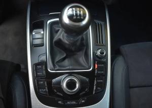 Grey Audi A5 2013 in Talsi, with an engine capacity of 2.00 L and mileage of 253 thousand km for 9700 €, photo 15 on AUTOMOTO.COM.LV