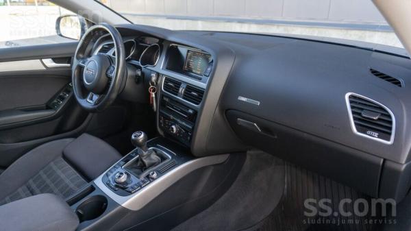 Pelēks Audi A5 2014 Rīga, ar dzinēja tilpumu 2.00 L un nobraukumu 163 tūkst. km par 10190 €, foto 10 vietnē AUTOMOTO.COM.LV