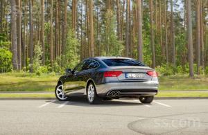 Grey Audi A5 2014 in Riga, with an engine capacity of 2.00 L and mileage of 163 thousand km for 10190 €, photo 8 on AUTOMOTO.COM.LV