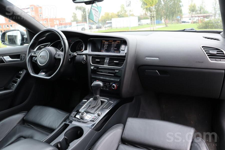 Grey Audi A5 2014 in Riga, with an engine capacity of 2.00 L and mileage of 112 thousand km for 8990 €, photo 8 on AUTOMOTO.COM.LV