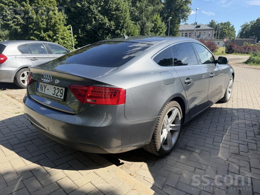 Grey Audi A5 2016 in Riga, with an engine capacity of 3.00 L and mileage of 268 thousand km for 10600 €, photo 6 on AUTOMOTO.COM.LV