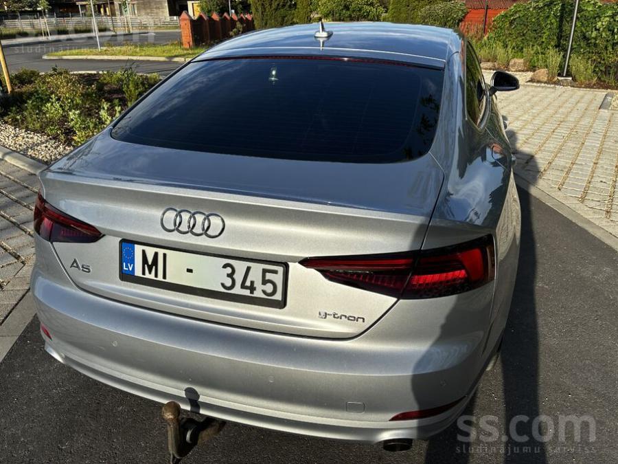 Grey Audi A5 2017 in Riga, with an engine capacity of 2.00 L and mileage of 166 thousand km for 14000 €, photo 3 on AUTOMOTO.COM.LV