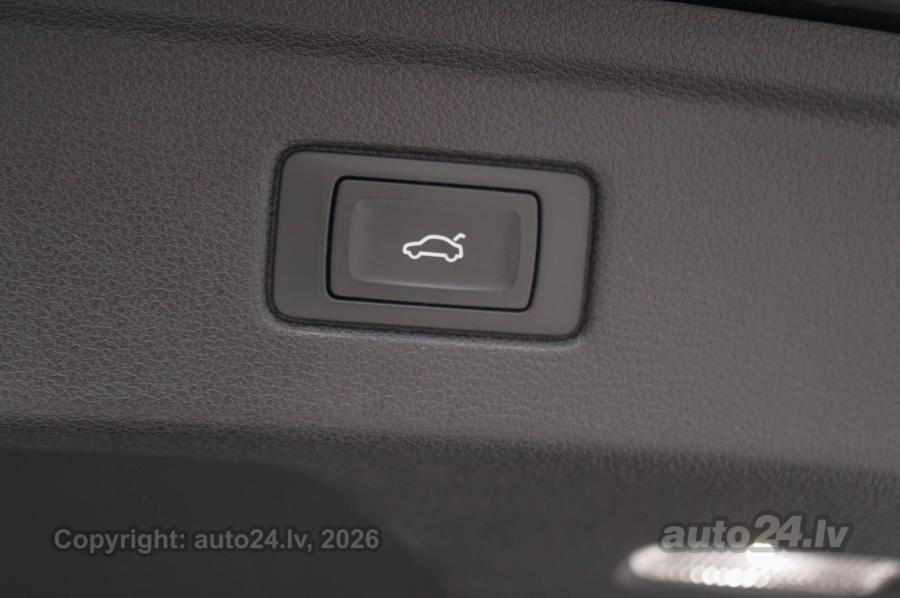 Grey Audi A5 2018 in Tallinn, with an engine capacity of 2.00 L and mileage of 162 thousand km for 16990 €, photo 12 on AUTOMOTO.COM.LV