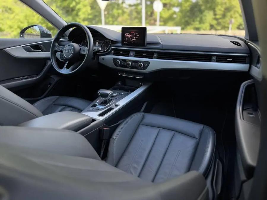 Grey Audi A5 2019 in Jurmala, with an engine capacity of 2.00 L and mileage of 248 thousand km for 16100 €, photo 9 on AUTOMOTO.COM.LV