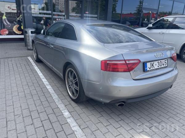 Pelēks Audi A5 2008 Rīga, ar dzinēja tilpumu 2.70 L un nobraukumu 250 tūkst. km par 5500 €, foto 3 vietnē AUTOMOTO.COM.LV