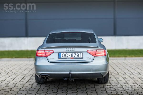 Grey Audi A5 2010 in Riga, with an engine capacity of 1.80 L and mileage of 290 thousand km for 7490 €, photo 10 on AUTOMOTO.COM.LV