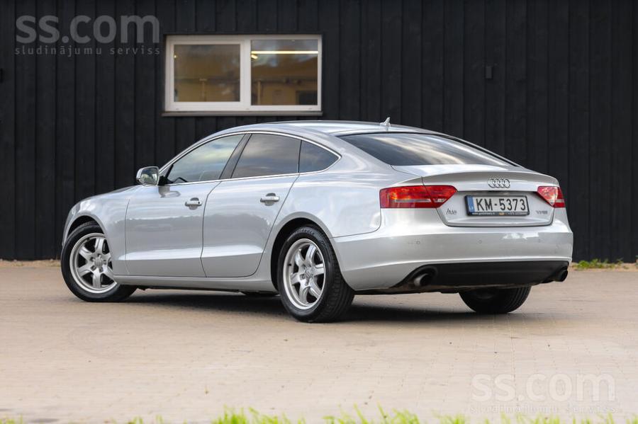 Pelēks Audi A5 2011 Jelgava, ar dzinēja tilpumu 2.00 L un nobraukumu 297 tūkst. km par 7400 €, foto 5 vietnē AUTOMOTO.COM.LV