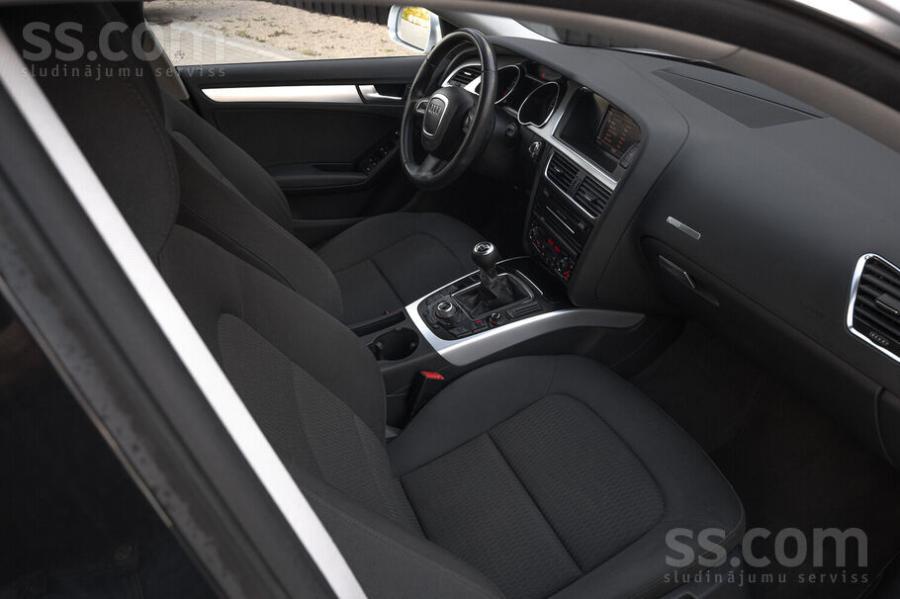 Pelēks Audi A5 2011 Jelgava, ar dzinēja tilpumu 2.00 L un nobraukumu 297 tūkst. km par 7400 €, foto 9 vietnē AUTOMOTO.COM.LV