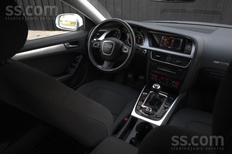 Pelēks Audi A5 2011 Jelgava, ar dzinēja tilpumu 2.00 L un nobraukumu 297 tūkst. km par 7400 €, foto 11 vietnē AUTOMOTO.COM.LV