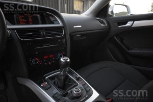 Pelēks Audi A5 2011 Jelgava, ar dzinēja tilpumu 2.00 L un nobraukumu 297 tūkst. km par 7400 €, foto 15 vietnē AUTOMOTO.COM.LV