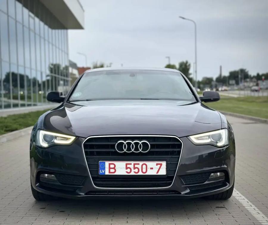 Pelēks Audi A5 2012 Rēzekne, ar dzinēja tilpumu 3.00 L un nobraukumu 236 tūkst. km par 9990 €, foto 1 vietnē AUTOMOTO.COM.LV