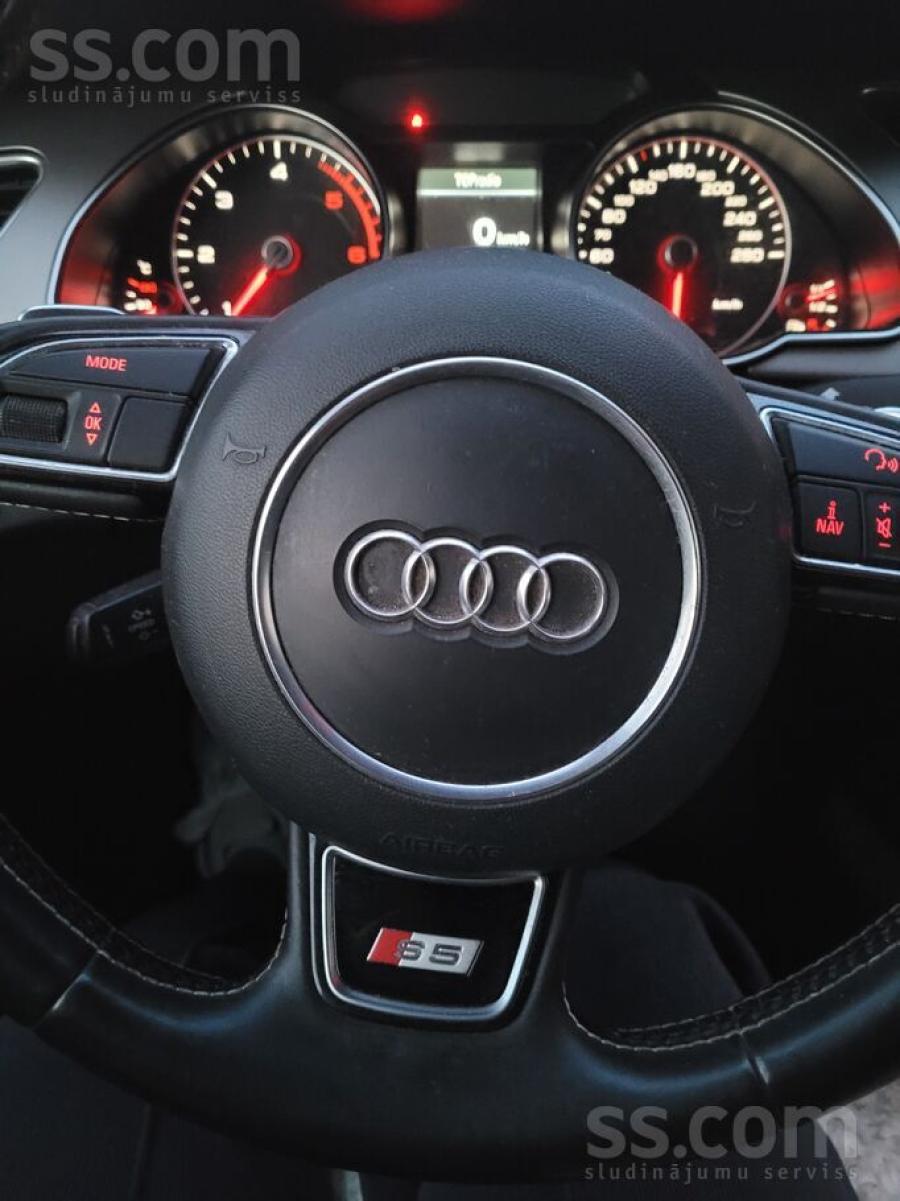 Pelēks Audi A5 2013 Rīga, ar dzinēja tilpumu 2.00 L un nobraukumu 258 tūkst. km par 8850 €, foto 12 vietnē AUTOMOTO.COM.LV