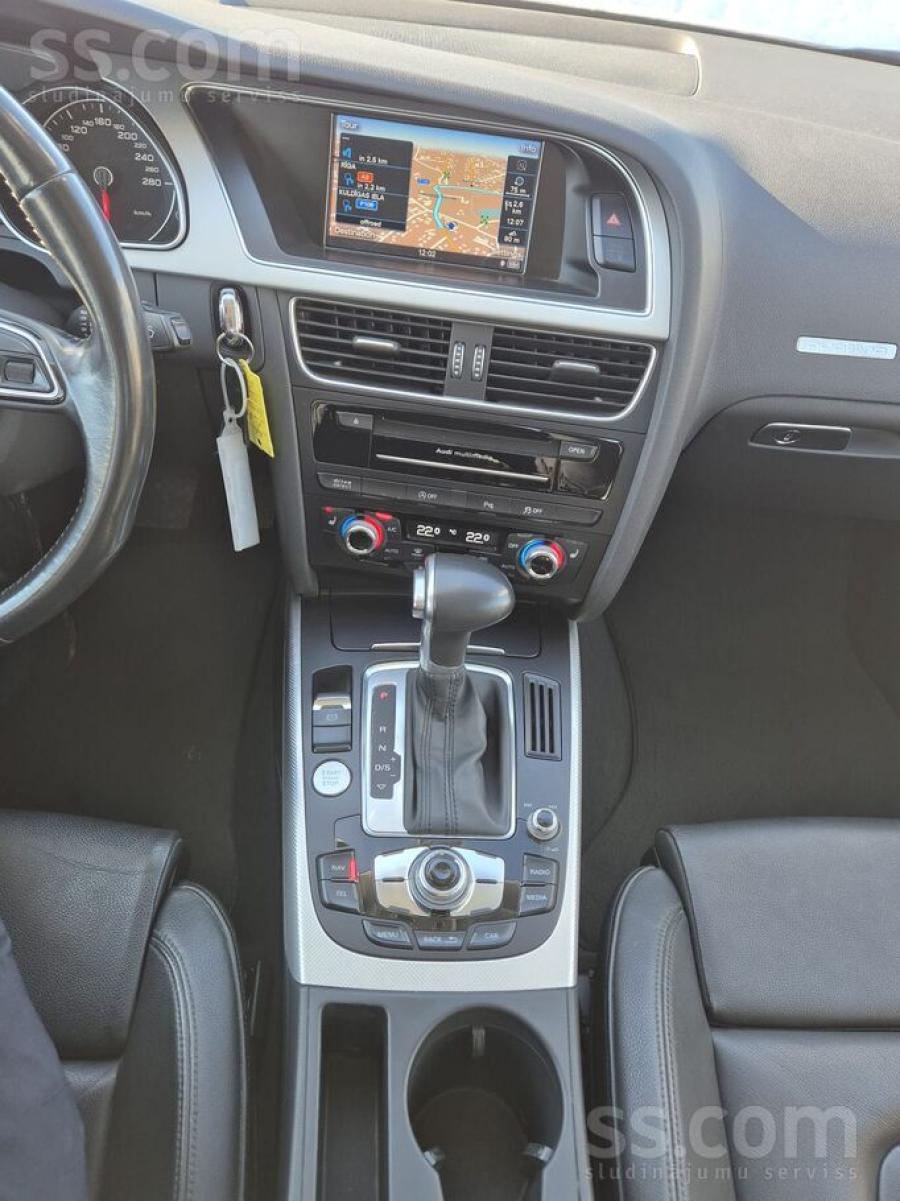 Pelēks Audi A5 2016 Saldus, ar dzinēja tilpumu 3.00 L un nobraukumu 212 tūkst. km par 14500 €, foto 23 vietnē AUTOMOTO.COM.LV