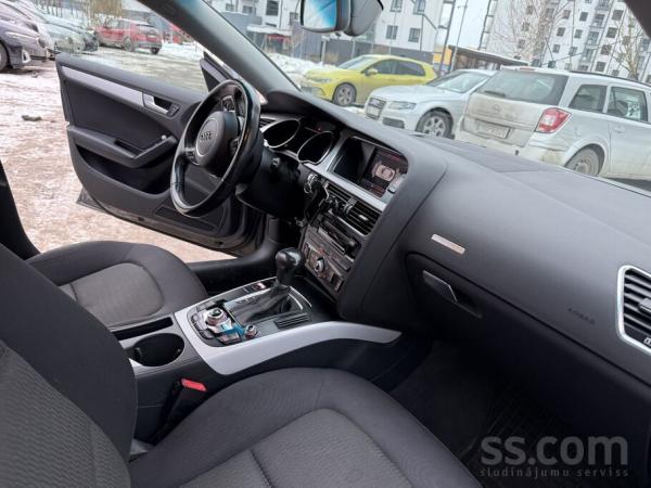 Pelēks Audi A5 2016 Rīga, ar dzinēja tilpumu 3.00 L un nobraukumu 267 tūkst. km par 11700 €, foto 9 vietnē AUTOMOTO.COM.LV