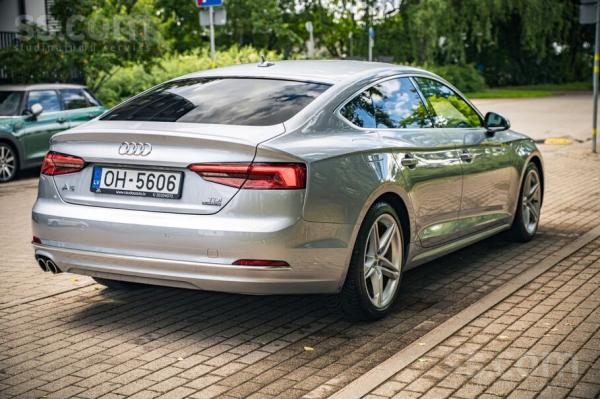 Pelēks Audi A5 2017 Rīga, ar dzinēja tilpumu 2.00 L un nobraukumu 293 tūkst. km par 15990 €, foto 4 vietnē AUTOMOTO.COM.LV