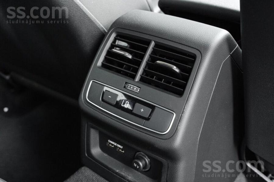 Grey Audi A5 2023 in Riga, with an engine capacity of 2.00 L and mileage of 83 thousand km for 32400 €, photo 26 on AUTOMOTO.COM.LV