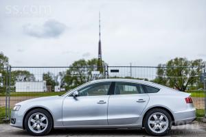 Audi A5 2010 Rīga, ar dzinēja tilpumu 2.00 L un nobraukumu 300 tūkst. km par 9290 €, foto 4 vietnē AUTOMOTO.COM.LV