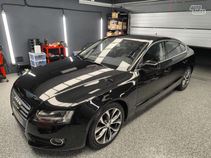 Audi A5 2011 in Telschi, with an engine capacity of 2.00 L and mileage of 280 thousand km for 7500 €, photo 1 on AUTOMOTO.COM.LV