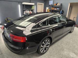 Audi A5 2011 in Telschi, with an engine capacity of 2.00 L and mileage of 280 thousand km for 7500 €, photo 5 on AUTOMOTO.COM.LV