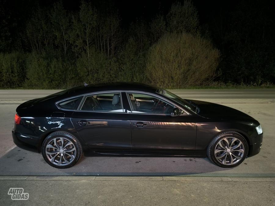 Audi A5 2011 in Telschi, with an engine capacity of 2.00 L and mileage of 280 thousand km for 7500 €, photo 14 on AUTOMOTO.COM.LV