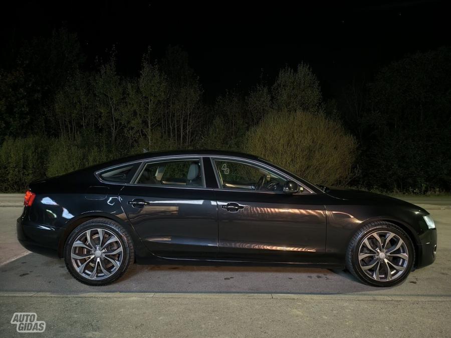 Audi A5 2011 in Telschi, with an engine capacity of 2.00 L and mileage of 280 thousand km for 7500 €, photo 19 on AUTOMOTO.COM.LV