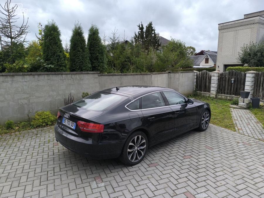 Audi A5 2011 in Telschi, with an engine capacity of 2.00 L and mileage of 280 thousand km for 7500 €, photo 24 on AUTOMOTO.COM.LV