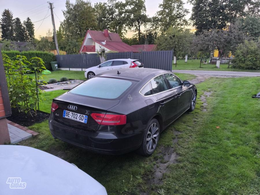Audi A5 2011 in Telschi, with an engine capacity of 2.00 L and mileage of 280 thousand km for 7500 €, photo 34 on AUTOMOTO.COM.LV