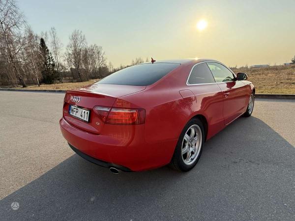 Sarkans Audi A5 2007 Viļņa, ar dzinēja tilpumu 2.97 L un nobraukumu 317 tūkst. km par 3900 €, foto 8 vietnē AUTOMOTO.COM.LV
