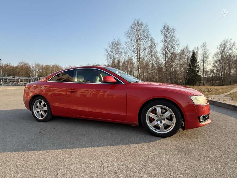 Red Audi A5 2007 in Vilnius, with an engine capacity of 2.97 L and mileage of 317 thousand km for 3900 €, photo 9 on AUTOMOTO.COM.LV