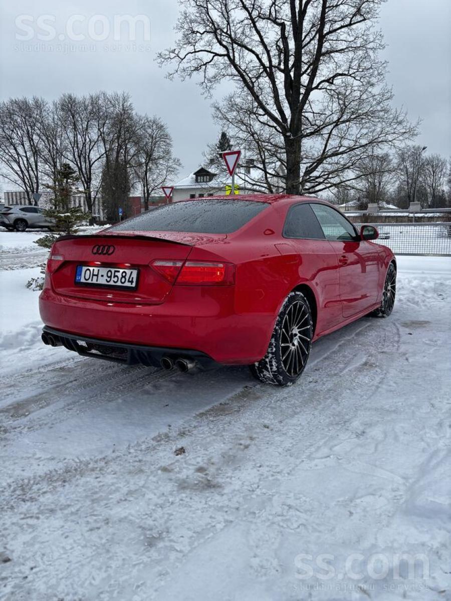 Red Audi A5 2008 in Jelgava, with an engine capacity of 3.00 L and mileage of 320 thousand km for 8900 €, photo 4 on AUTOMOTO.COM.LV