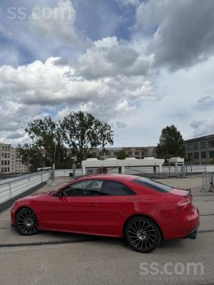 Red Audi A5 2008 in Riga, with an engine capacity of 3.00 L and mileage of 330 thousand km for 8500 €, photo 8 on AUTOMOTO.COM.LV