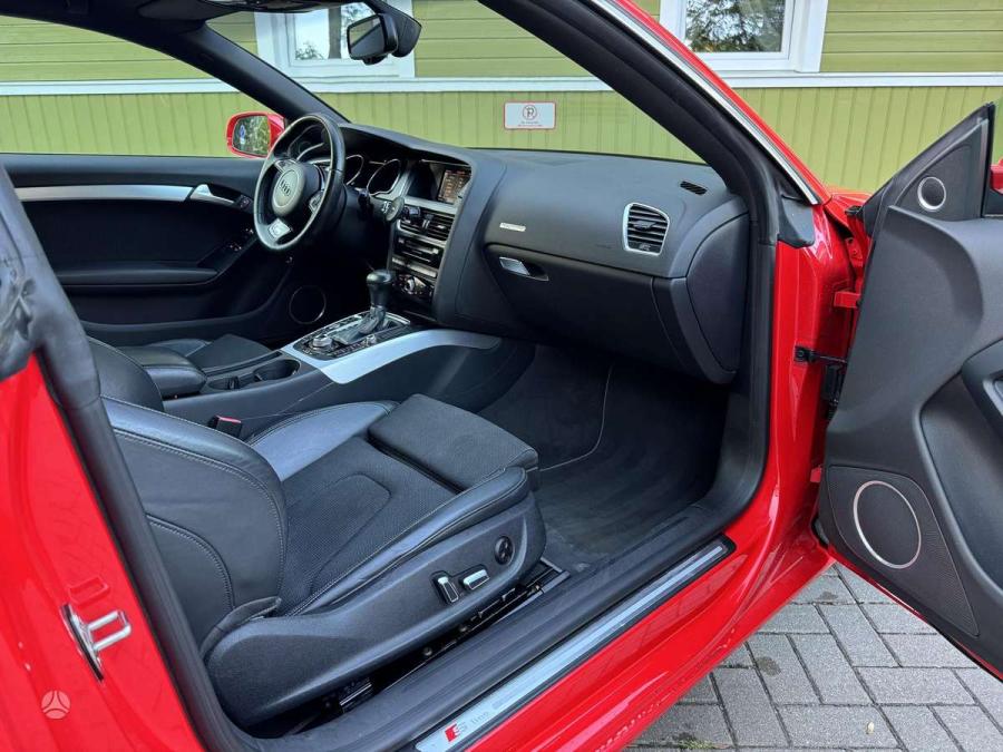 Red Audi A5 2014 in Birstonas, with an engine capacity of 1.97 L and mileage of 297 thousand km for 8950 €, photo 15 on AUTOMOTO.COM.LV