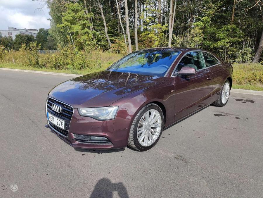 Sarkans Audi A5 2015 Kauņa, ar dzinēja tilpumu 1.97 L un nobraukumu 270 tūkst. km par 10499 €, foto 1 vietnē AUTOMOTO.COM.LV