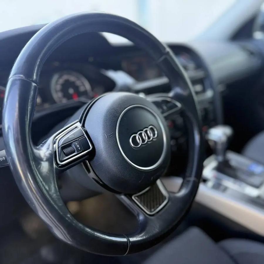 Sarkans Audi A5 2010 Rēzekne, ar dzinēja tilpumu 2.00 L un nobraukumu 293 tūkst. km par 8150 €, foto 13 vietnē AUTOMOTO.COM.LV