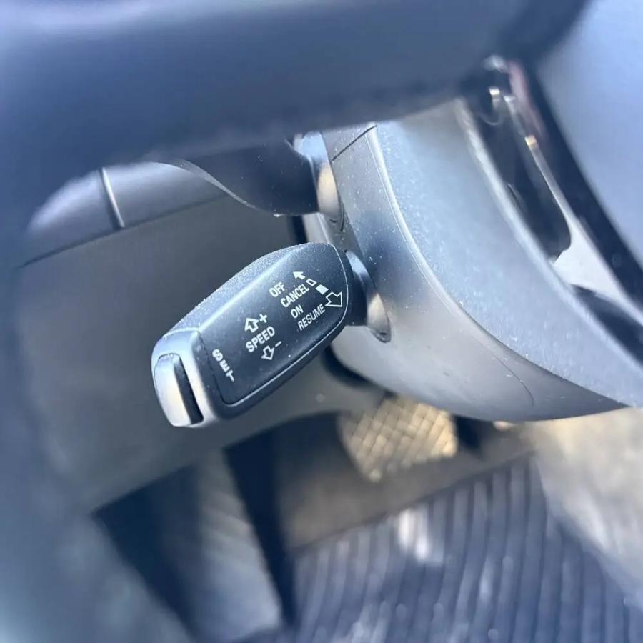 Sarkans Audi A5 2010 Rēzekne, ar dzinēja tilpumu 2.00 L un nobraukumu 293 tūkst. km par 8150 €, foto 18 vietnē AUTOMOTO.COM.LV