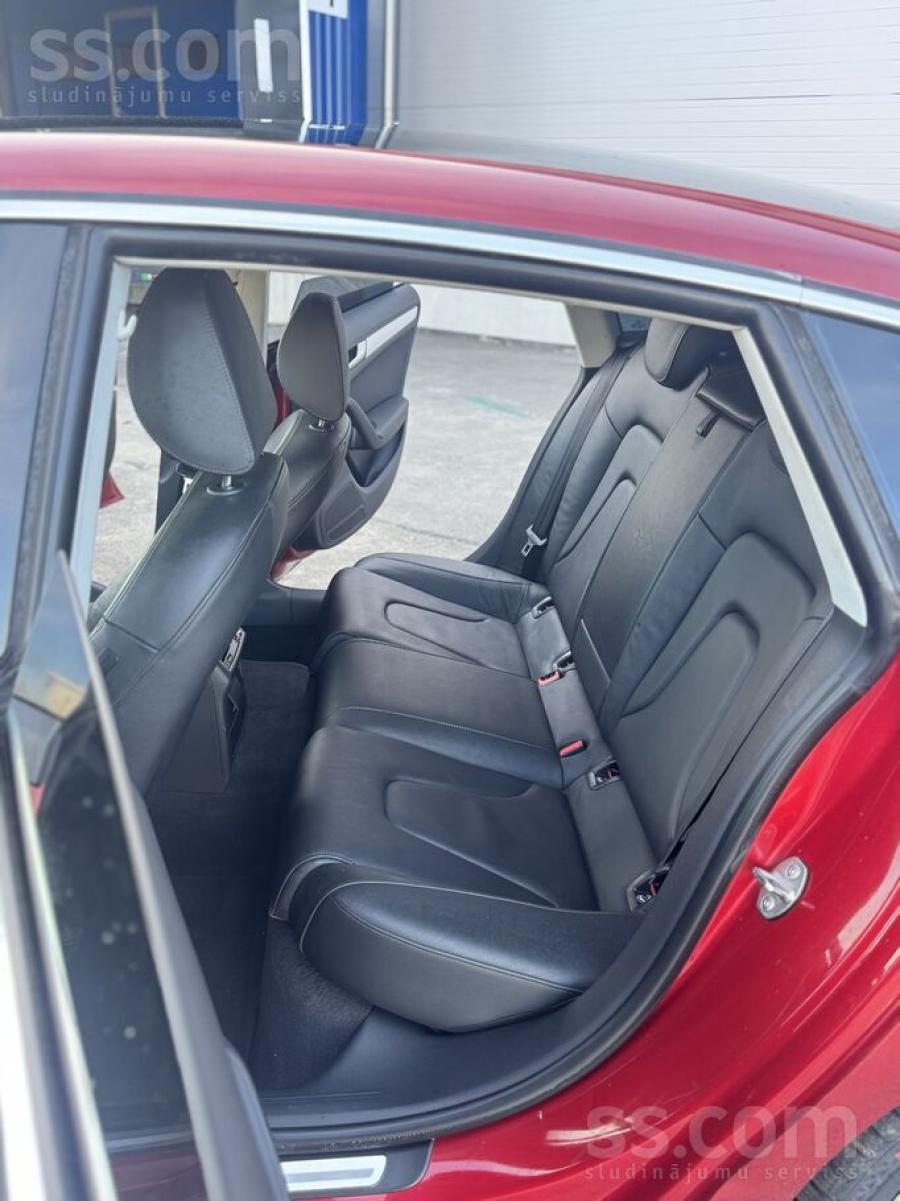 Sarkans Audi A5 2010 Rēzekne, ar dzinēja tilpumu 2.00 L un nobraukumu 0 tūkst. km par 6800 €, foto 10 vietnē AUTOMOTO.COM.LV