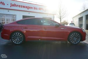 Red Audi A5 2018 in Kaunas, with an engine capacity of 2.00 L and mileage of 86 thousand km for 32690 €, photo 3 on AUTOMOTO.COM.LV